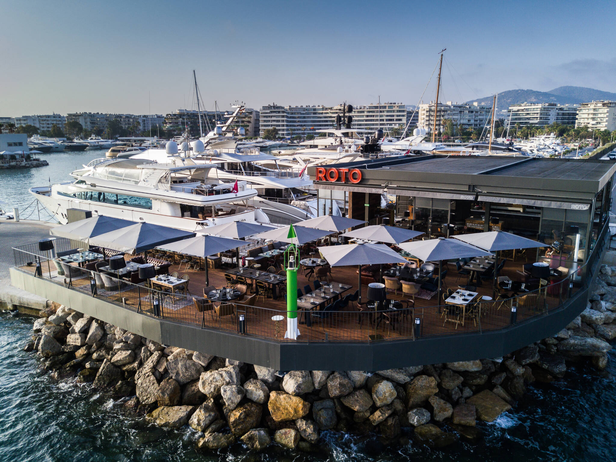 Exclusivo Roto Club en Marina Ibiza – SKIPPERMAR