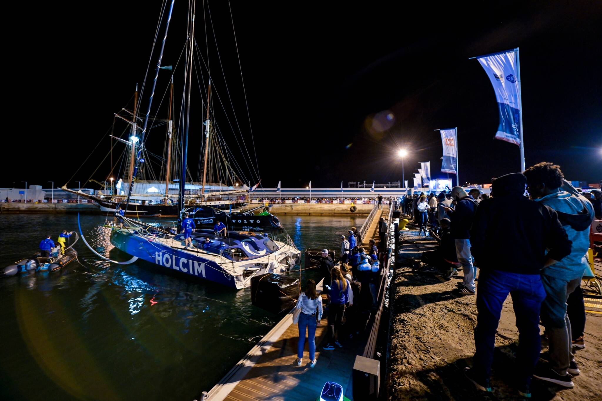El IMOCA Team Holcim-PRB llega a Cabo Verde – SKIPPERMAR
